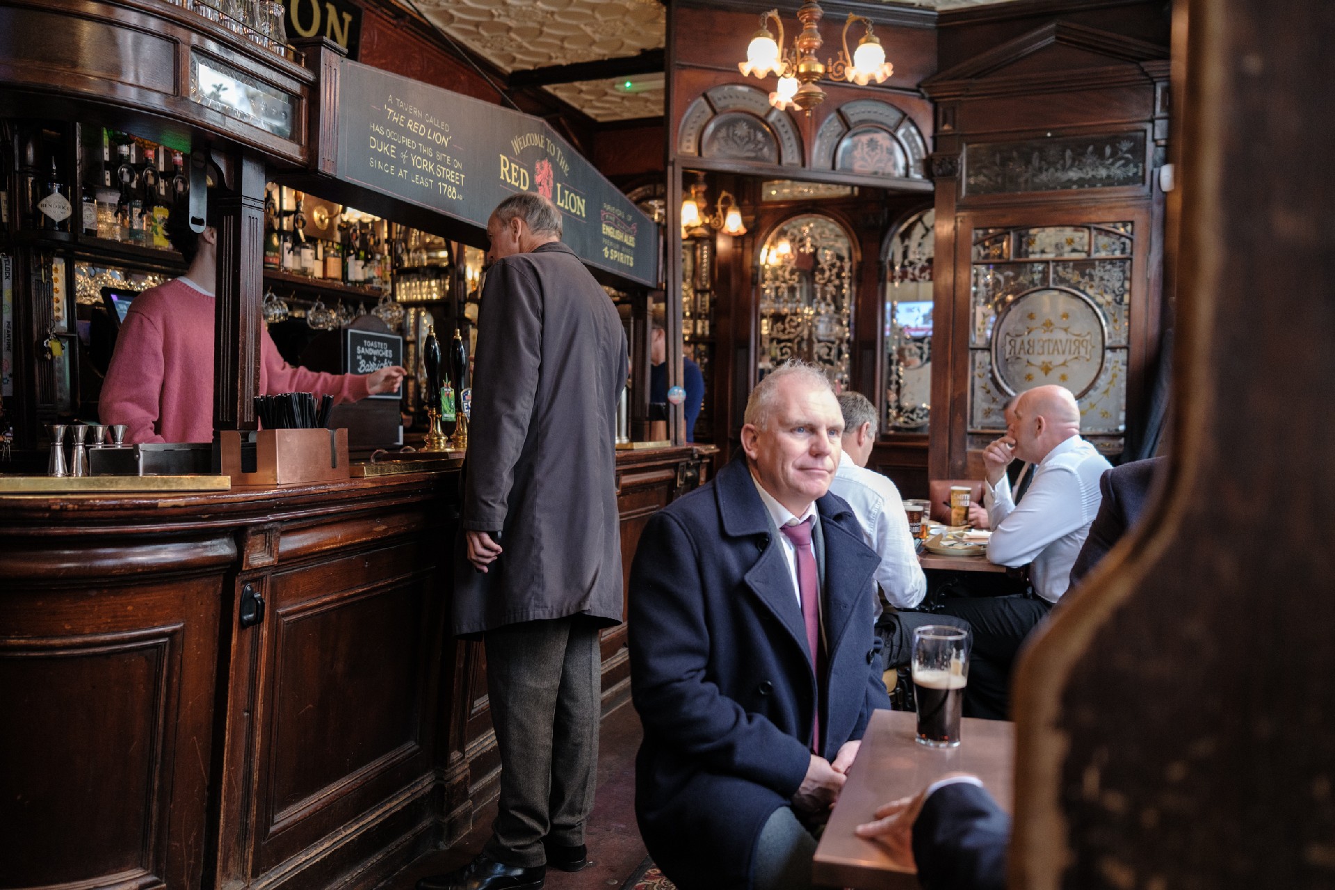 The Red Lion - Fuller's Pub and Restaurant in Mayfair