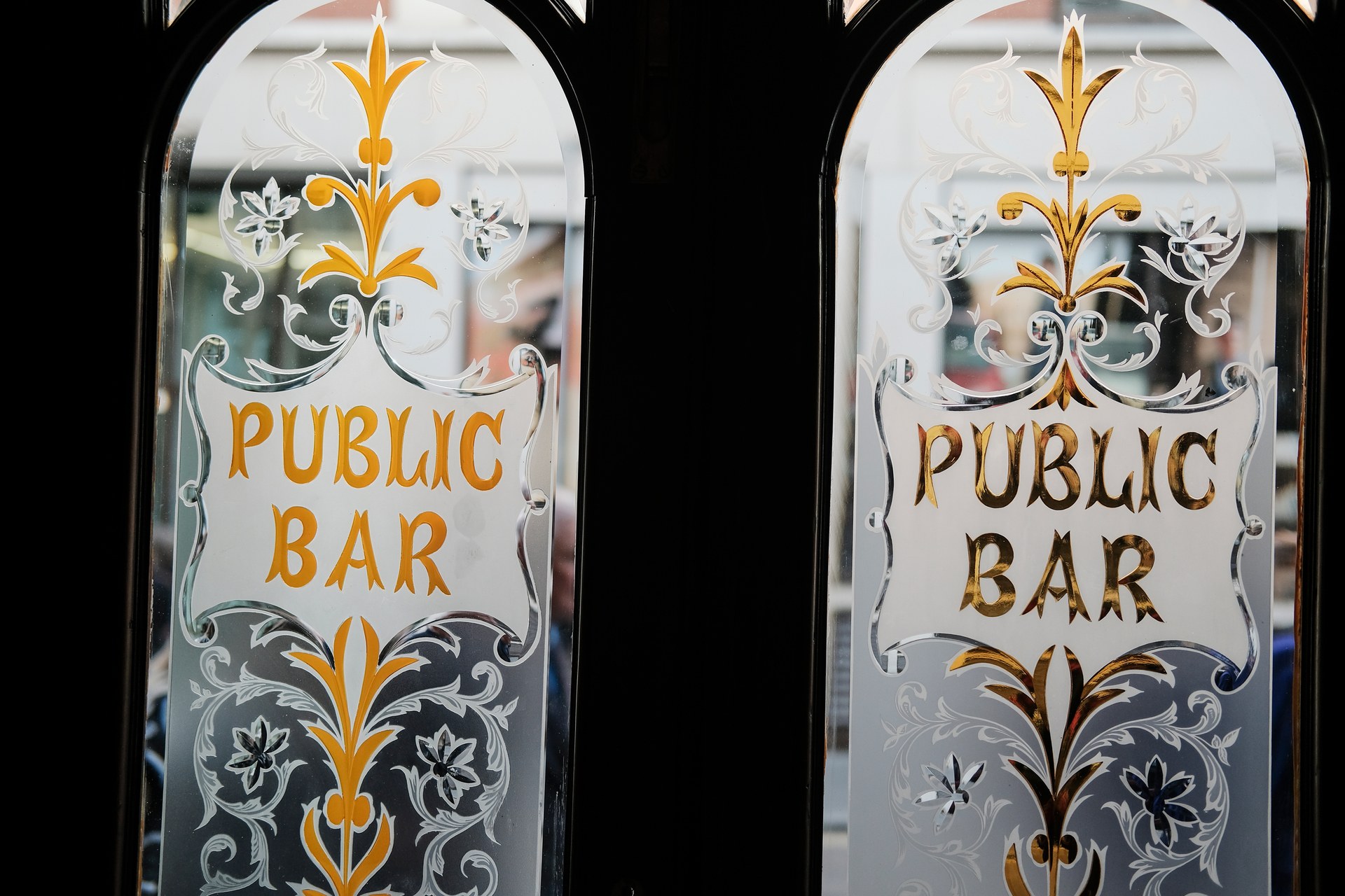 The Red Lion - Find out more about The Red Lion Fuller's Pub in Mayfair
